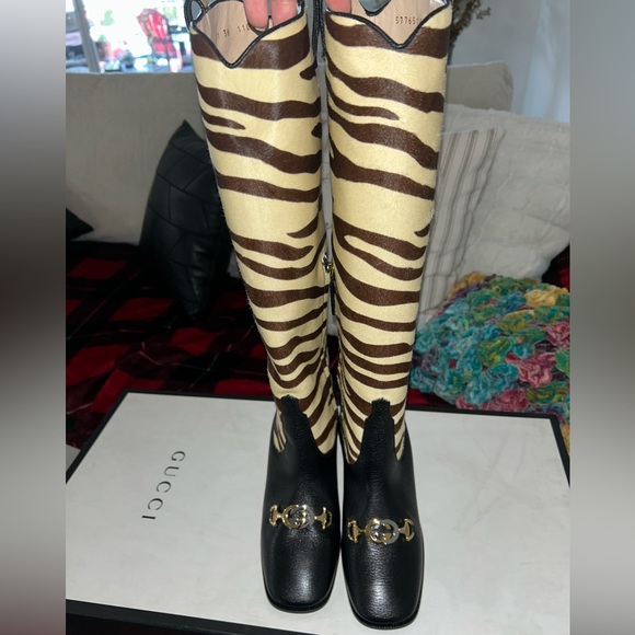 Gucci | Shoes | Gucci Zumi Tiger Print Calf Hair Interlocking G ...